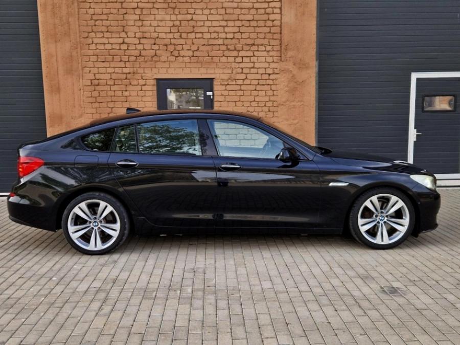 BMW 530 2009 in Riga, with an engine capacity of 3.00 L and mileage of 209 thousand km for 11290 €, photo 12 on AUTOMOTO.COM.LV