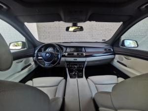 BMW 530 2009 in Riga, with an engine capacity of 3.00 L and mileage of 209 thousand km for 11290 €, photo 13 on AUTOMOTO.COM.LV