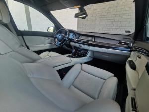 BMW 530 2009 in Riga, with an engine capacity of 3.00 L and mileage of 209 thousand km for 11290 €, photo 15 on AUTOMOTO.COM.LV