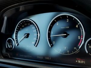 BMW 530 2009 in Riga, with an engine capacity of 3.00 L and mileage of 209 thousand km for 11290 €, photo 21 on AUTOMOTO.COM.LV