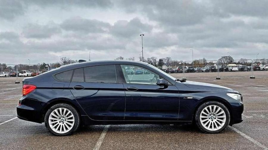 BMW 530 2010 in Vilnius, with an engine capacity of 2.99 L and mileage of 335 thousand km for 8000 €, photo 6 on AUTOMOTO.COM.LV