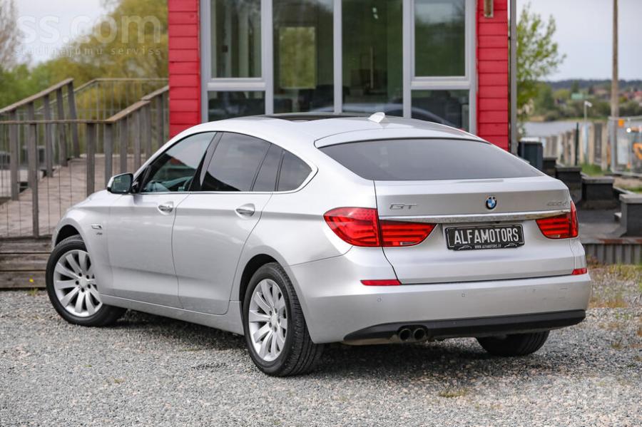 BMW 530 2011 in Riga, with an engine capacity of 3.00 L and mileage of 0 thousand km for 12990 €, photo 4 on AUTOMOTO.COM.LV