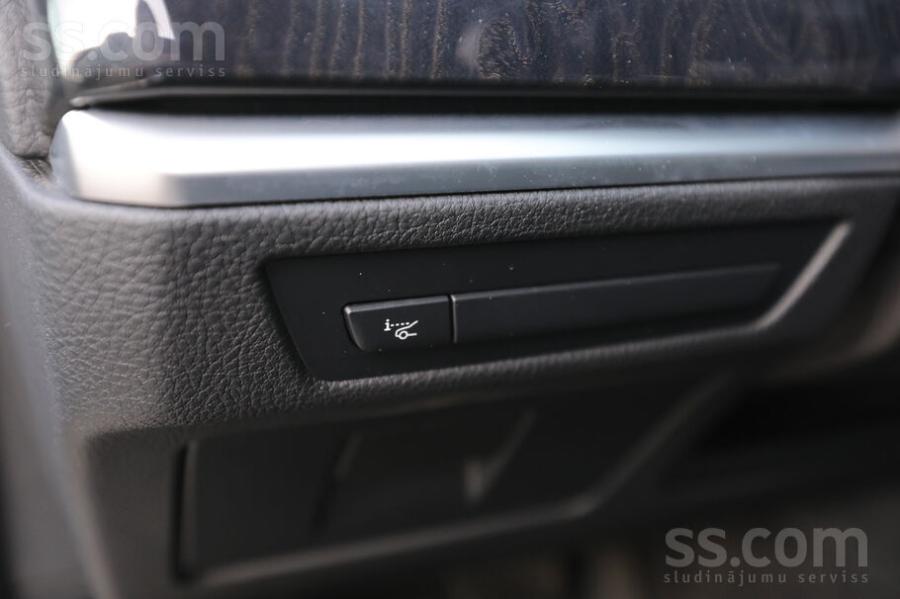 BMW 530 2011 in Riga, with an engine capacity of 3.00 L and mileage of 0 thousand km for 12990 €, photo 19 on AUTOMOTO.COM.LV