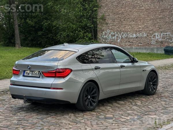 BMW 530 2014 in Jelgava, with an engine capacity of 3.00 L and mileage of 298 thousand km for 11000 €, photo 6 on AUTOMOTO.COM.LV