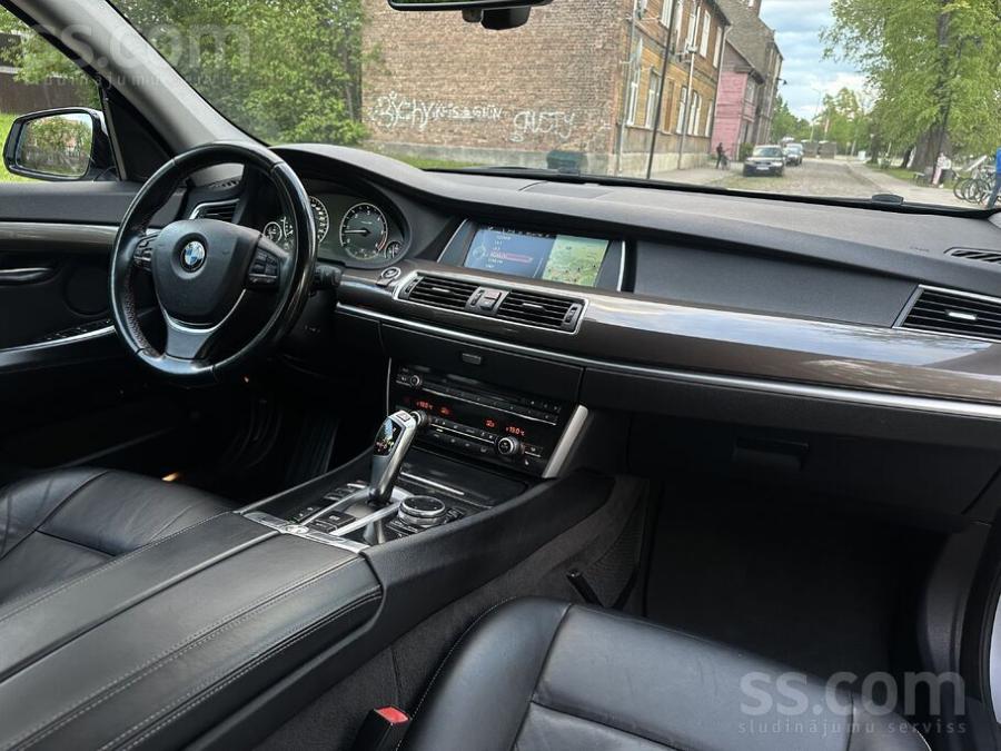 BMW 530 2014 in Jelgava, with an engine capacity of 3.00 L and mileage of 298 thousand km for 11000 €, photo 7 on AUTOMOTO.COM.LV