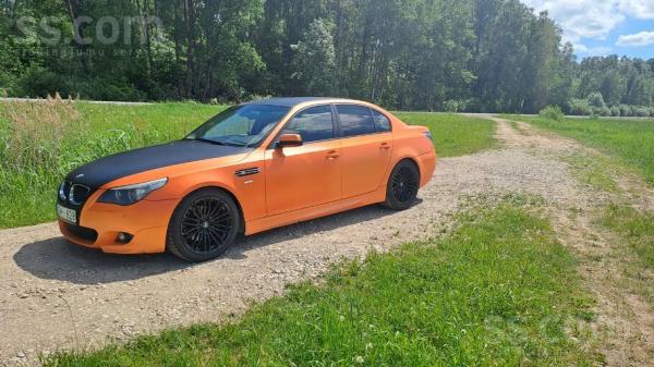 Oranžs BMW 530 2003 Aizkraukle, ar dzinēja tilpumu 3.00 L un nobraukumu 339 tūkst. km par 3500 €, foto 2 vietnē AUTOMOTO.COM.LV