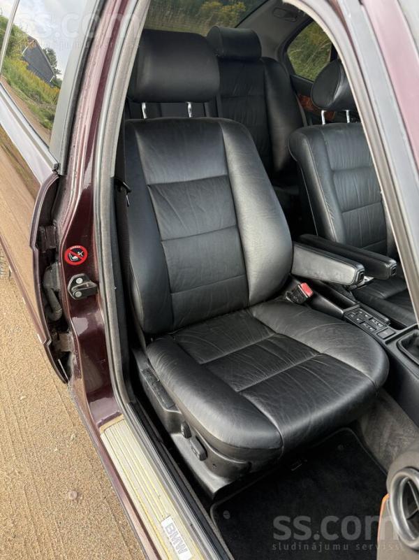Red BMW 530 1993 in Tukums, with an engine capacity of 4.00 L and mileage of 228 thousand km for 10000 €, photo 10 on AUTOMOTO.COM.LV