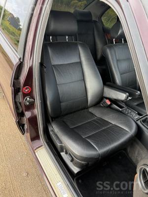 Red BMW 530 1993 in Tukums, with an engine capacity of 4.00 L and mileage of 228 thousand km for 10000 €, photo 11 on AUTOMOTO.COM.LV