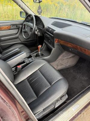 Red BMW 530 1993 in Tukums, with an engine capacity of 4.00 L and mileage of 228 thousand km for 10000 €, photo 12 on AUTOMOTO.COM.LV