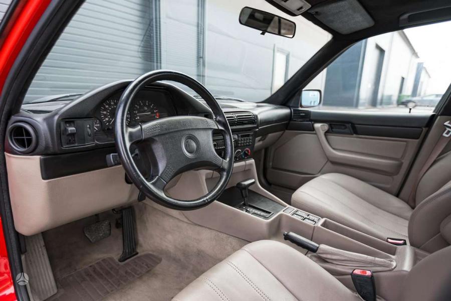 Sarkans BMW 530 1994 Klaipėda, ar dzinēja tilpumu 3.00 L un nobraukumu 400 tūkst. km par 13450 €, foto 12 vietnē AUTOMOTO.COM.LV
