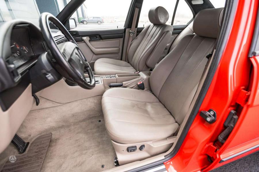 Sarkans BMW 530 1994 Klaipėda, ar dzinēja tilpumu 3.00 L un nobraukumu 400 tūkst. km par 13450 €, foto 15 vietnē AUTOMOTO.COM.LV