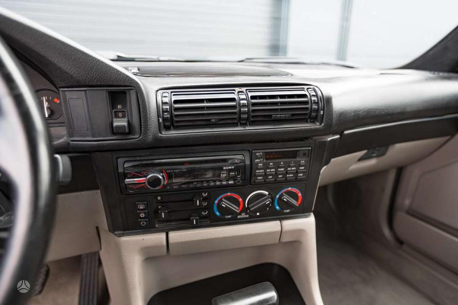 Sarkans BMW 530 1994 Klaipėda, ar dzinēja tilpumu 3.00 L un nobraukumu 400 tūkst. km par 13450 €, foto 16 vietnē AUTOMOTO.COM.LV