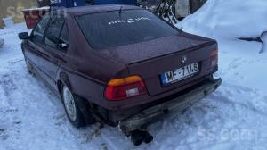 Sarkans BMW 530 2002 Madona, ar dzinēja tilpumu 3.00 L un nobraukumu 365 tūkst. km par 1450 €, foto 2 vietnē AUTOMOTO.COM.LV