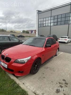 Sarkans BMW 530 2004 Rēzekne, ar dzinēja tilpumu 3.00 L un nobraukumu 476 tūkst. km par 2800 €, foto  vietnē AUTOMOTO.COM.LV