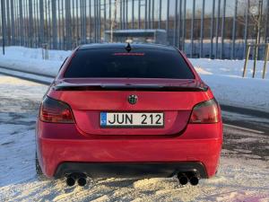 Sarkans BMW 530 2006 Viļņa, ar dzinēja tilpumu 3.00 L un nobraukumu 400 tūkst. km par 6650 €, foto 5 vietnē AUTOMOTO.COM.LV