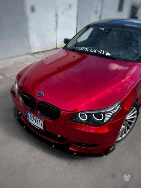 Red BMW 530 2006 in Vilnius, with an engine capacity of 3.00 L and mileage of 400 thousand km for 6499 €, photo 2 on AUTOMOTO.COM.LV