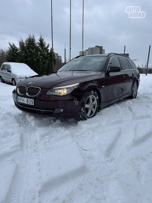 Red BMW 530 2009 in Kaunas, with an engine capacity of 3.00 L and mileage of 351 thousand km for 4000 €, photo 1 on AUTOMOTO.COM.LV