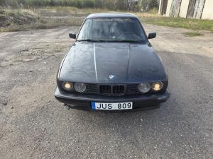 BMW 530 1993 in Zarasai, with an engine capacity of 3.00 L and mileage of 297 thousand km for 2000 €, photo  on AUTOMOTO.COM.LV
