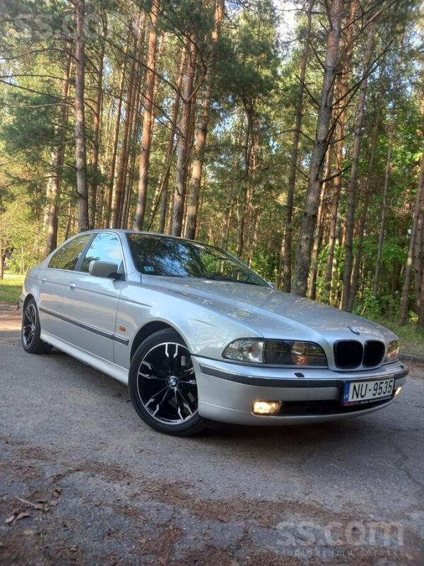 BMW 530 1999 in Daugavpils, with an engine capacity of 3.00 L and mileage of 32 thousand km for 2666 €, photo 1 on AUTOMOTO.COM.LV