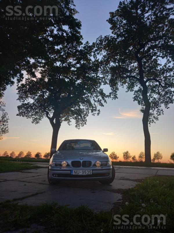 BMW 530 1999 in Daugavpils, with an engine capacity of 3.00 L and mileage of 32 thousand km for 2666 €, photo 4 on AUTOMOTO.COM.LV