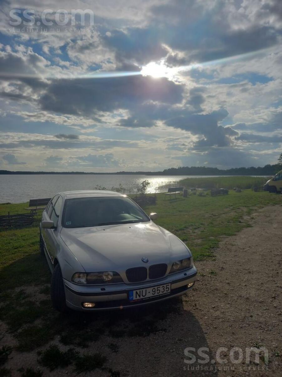 BMW 530 1999 in Daugavpils, with an engine capacity of 3.00 L and mileage of 32 thousand km for 3200 €, photo 5 on AUTOMOTO.COM.LV