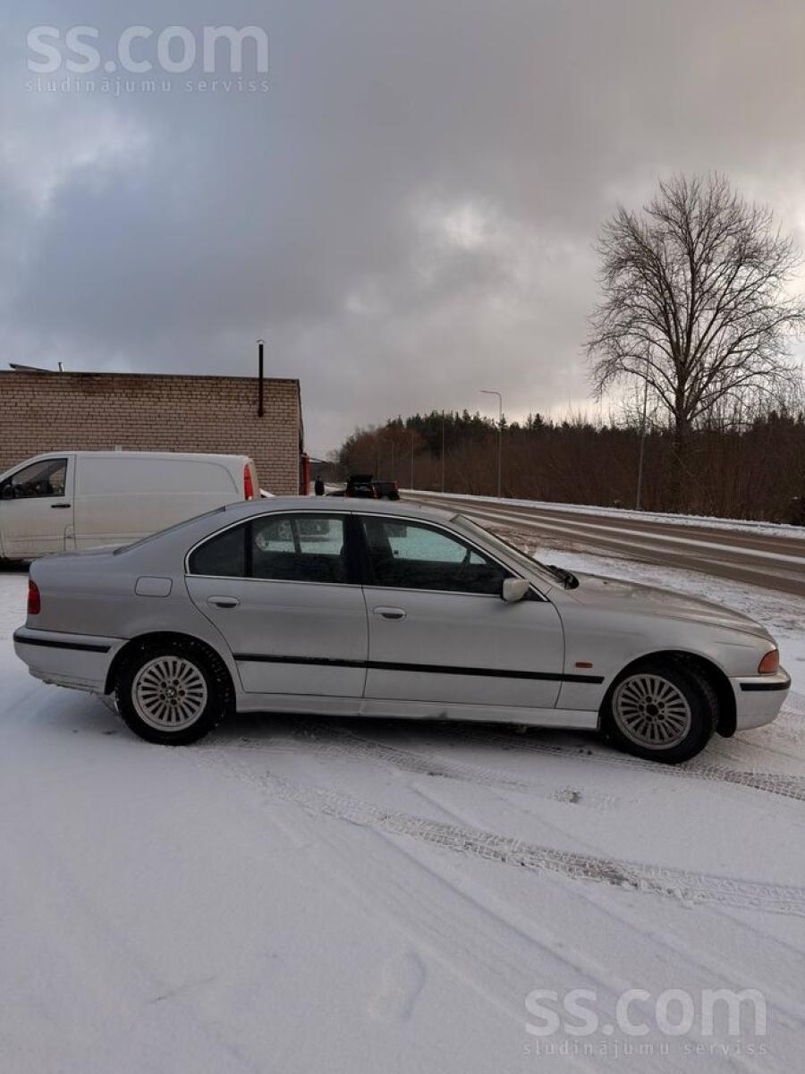 BMW 530 1999 Daugavpils, ar dzinēja tilpumu 3.00 L un nobraukumu 260 tūkst. km par 3200 €, foto 9 vietnē AUTOMOTO.COM.LV