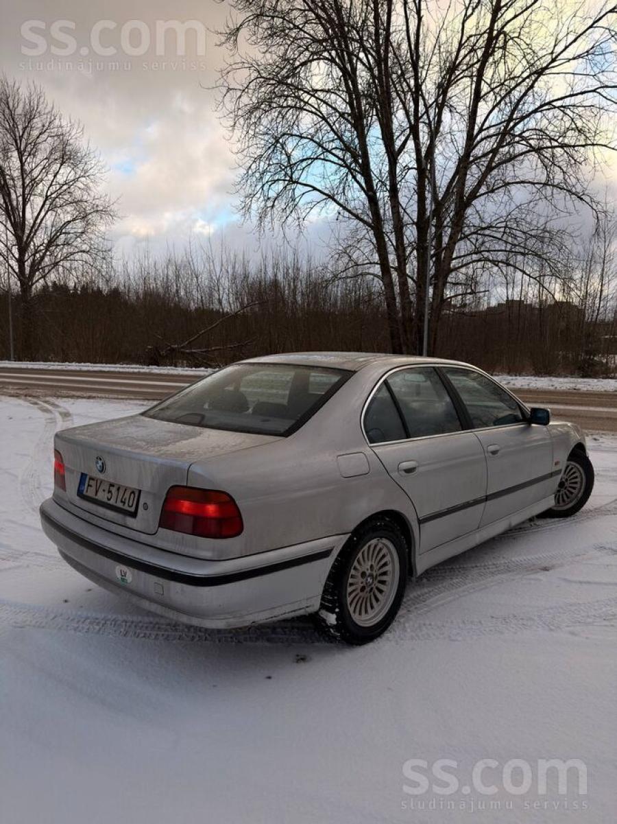 BMW 530 1999 Daugavpils, ar dzinēja tilpumu 3.00 L un nobraukumu 260 tūkst. km par 3200 €, foto 10 vietnē AUTOMOTO.COM.LV