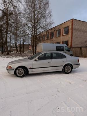 BMW 530 1999 Daugavpils, ar dzinēja tilpumu 3.00 L un nobraukumu 260 tūkst. km par 3200 €, foto 13 vietnē AUTOMOTO.COM.LV