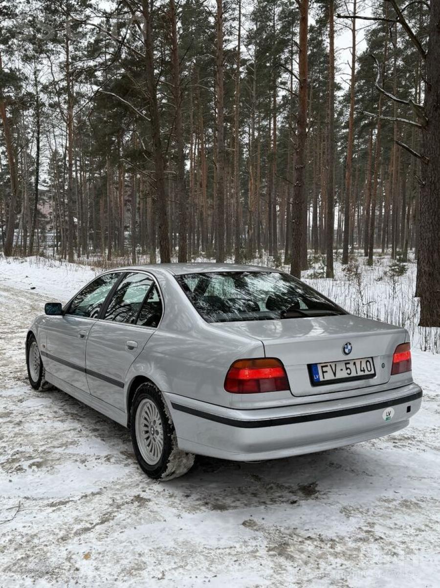 BMW 530 1999 Rīga, ar dzinēja tilpumu 3.00 L un nobraukumu 260 tūkst. km par 2350 €, foto 3 vietnē AUTOMOTO.COM.LV