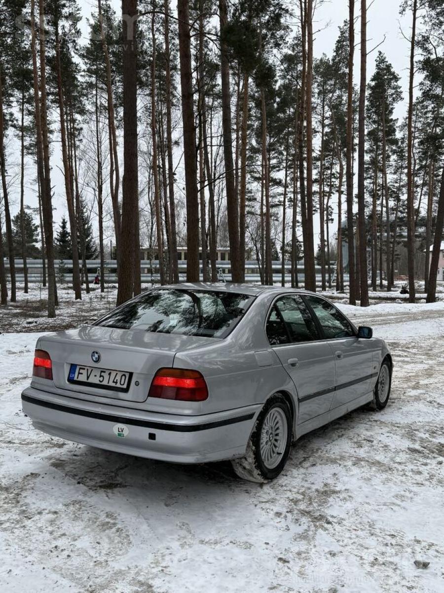 BMW 530 1999 Rīga, ar dzinēja tilpumu 3.00 L un nobraukumu 260 tūkst. km par 2350 €, foto 4 vietnē AUTOMOTO.COM.LV