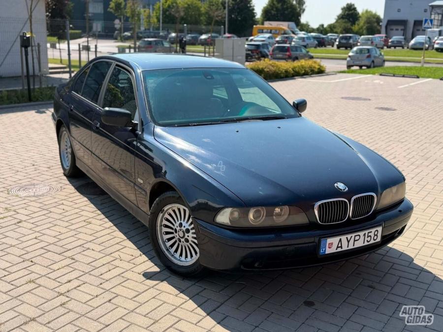 BMW 530 1999 in Kaunas, with an engine capacity of 3.00 L and mileage of 371 thousand km for 1100 €, photo 1 on AUTOMOTO.COM.LV