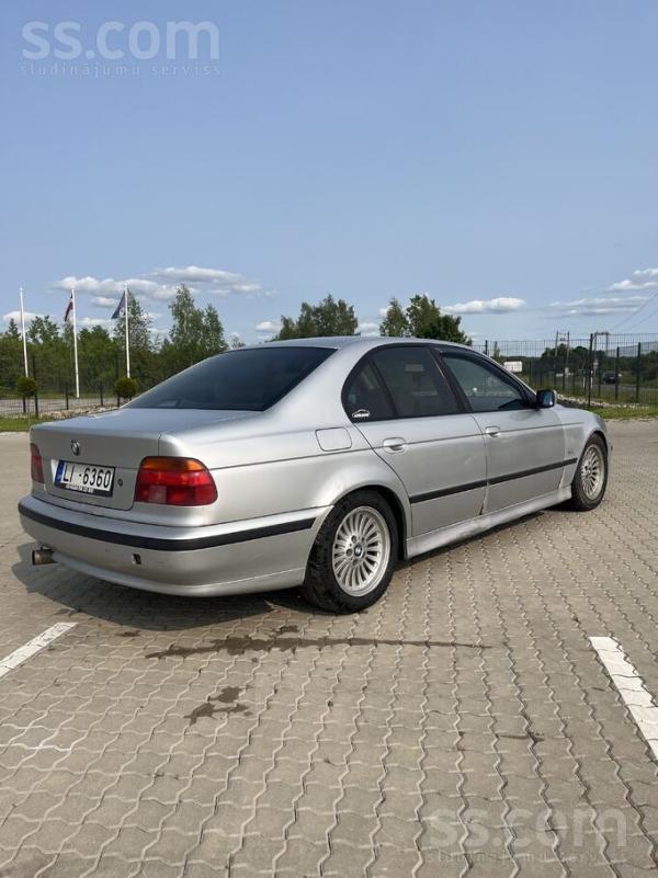 BMW 530 2000 Ogre, ar dzinēja tilpumu 3.00 L un nobraukumu 510 tūkst. km par 12990 €, foto 3 vietnē AUTOMOTO.COM.LV