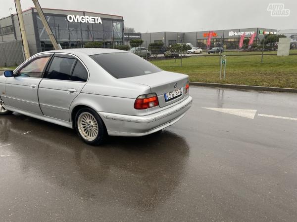 BMW 530 2000 in Moletai, with an engine capacity of 3.00 L and mileage of 40 thousand km for 1450 €, photo 5 on AUTOMOTO.COM.LV