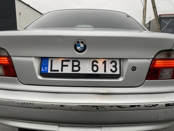 BMW 530 2000 in Moletai, with an engine capacity of 3.00 L and mileage of 40 thousand km for 1450 €, photo 9 on AUTOMOTO.COM.LV