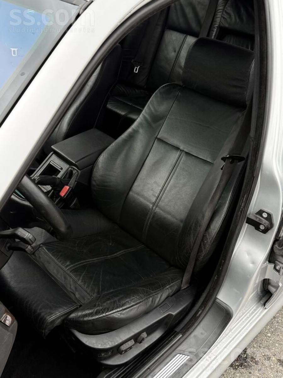 BMW 530 2000 Daugavpils, ar dzinēja tilpumu 3.00 L un nobraukumu 502 tūkst. km par 6000 €, foto 12 vietnē AUTOMOTO.COM.LV