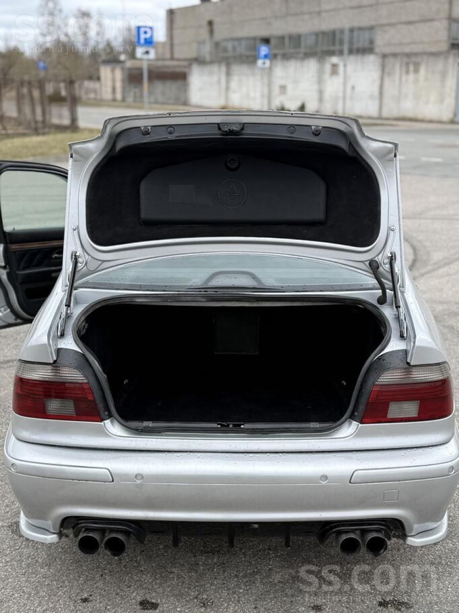 BMW 530 2000 Daugavpils, ar dzinēja tilpumu 3.00 L un nobraukumu 502 tūkst. km par 6000 €, foto 15 vietnē AUTOMOTO.COM.LV