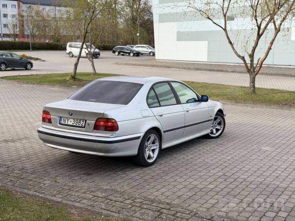 BMW 530 2000 Dobele, ar dzinēja tilpumu 3.00 L un nobraukumu 353 tūkst. km par 1900 €, foto 3 vietnē AUTOMOTO.COM.LV