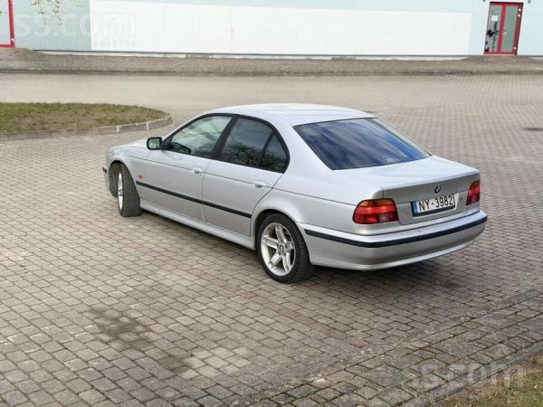 BMW 530 2000 Dobele, ar dzinēja tilpumu 3.00 L un nobraukumu 353 tūkst. km par 1900 €, foto 4 vietnē AUTOMOTO.COM.LV