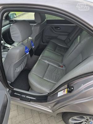 BMW 530 2000 in Vilnius, with an engine capacity of 2.90 L and mileage of 500 thousand km for 1700 €, photo 9 on AUTOMOTO.COM.LV