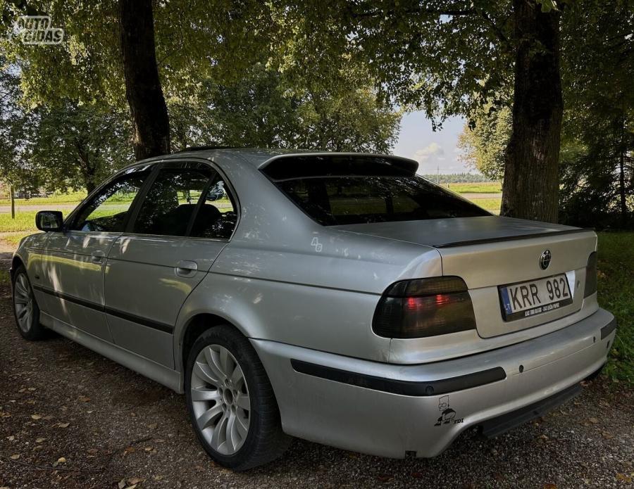 BMW 530 2000 in Sirvintos, with an engine capacity of 2.90 L and mileage of 550 thousand km for 1350 €, photo 5 on AUTOMOTO.COM.LV