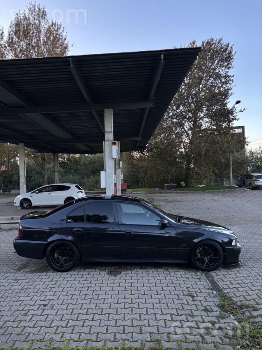 BMW 530 2000 Ventspils, ar dzinēja tilpumu 3.00 L un nobraukumu 450 tūkst. km par 4150 €, foto 8 vietnē AUTOMOTO.COM.LV