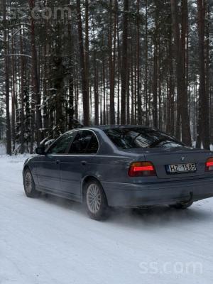 BMW 530 2001 Daugavpils, ar dzinēja tilpumu 3.00 L un nobraukumu 378 tūkst. km par 4000 €, foto 4 vietnē AUTOMOTO.COM.LV