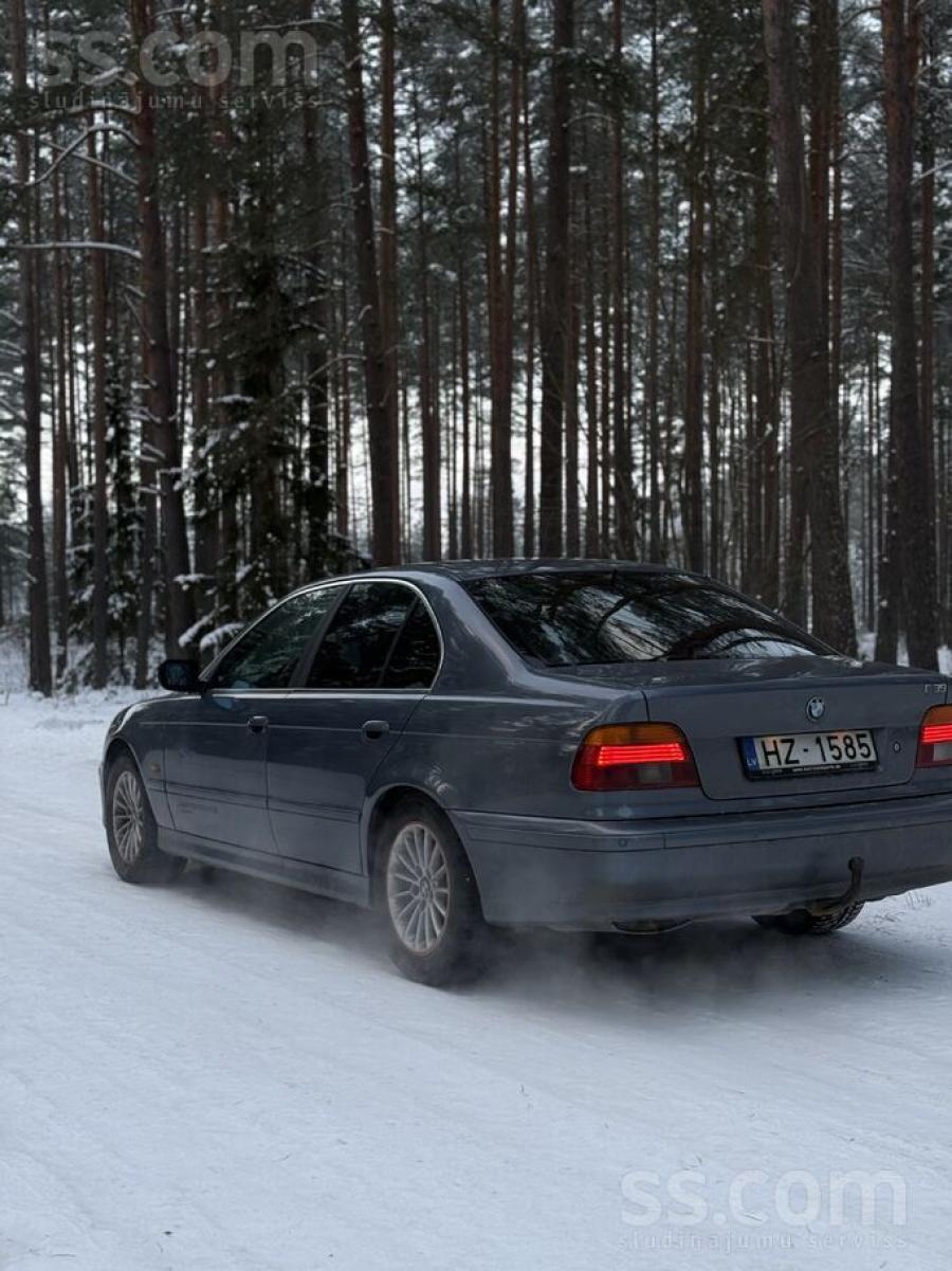 BMW 530 2001 Daugavpils, ar dzinēja tilpumu 3.00 L un nobraukumu 378 tūkst. km par 4000 €, foto 4 vietnē AUTOMOTO.COM.LV