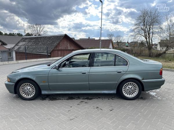 BMW 530 2001 Ukmergė, ar dzinēja tilpumu 2.90 L un nobraukumu 431 tūkst. km par 1000 €, foto 2 vietnē AUTOMOTO.COM.LV