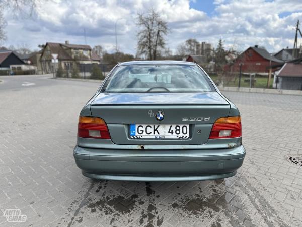 BMW 530 2001 Ukmergė, ar dzinēja tilpumu 2.90 L un nobraukumu 431 tūkst. km par 1000 €, foto 4 vietnē AUTOMOTO.COM.LV