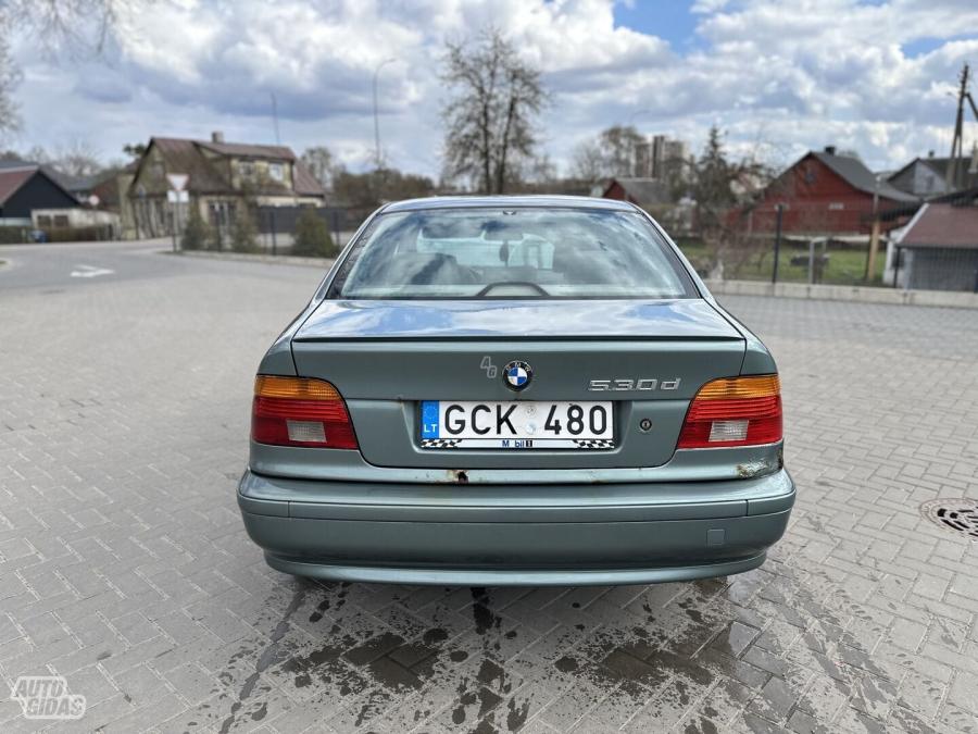 BMW 530 2001 Ukmergė, ar dzinēja tilpumu 2.90 L un nobraukumu 431 tūkst. km par 1000 €, foto 5 vietnē AUTOMOTO.COM.LV