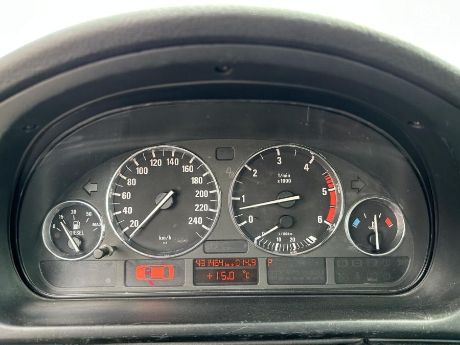 BMW 530 2001 Ukmergė, ar dzinēja tilpumu 2.90 L un nobraukumu 431 tūkst. km par 1000 €, foto 13 vietnē AUTOMOTO.COM.LV