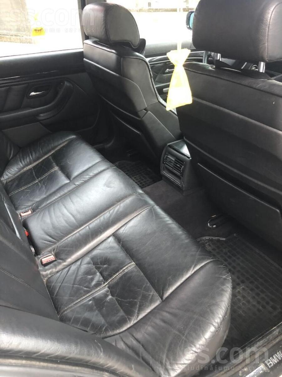 BMW 530 2001 Liepāja, ar dzinēja tilpumu 3.00 L un nobraukumu 0 tūkst. km par 2900 €, foto 10 vietnē AUTOMOTO.COM.LV