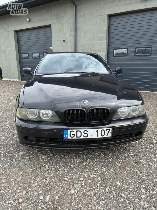 BMW 530 2001 in Kretinga, with an engine capacity of 2.90 L and mileage of 400 thousand km for 3499 €, photo 3 on AUTOMOTO.COM.LV