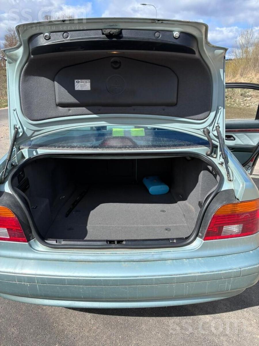 BMW 530 2001 Tukums, ar dzinēja tilpumu 3.00 L un nobraukumu 200 tūkst. km par 2000 €, foto 7 vietnē AUTOMOTO.COM.LV